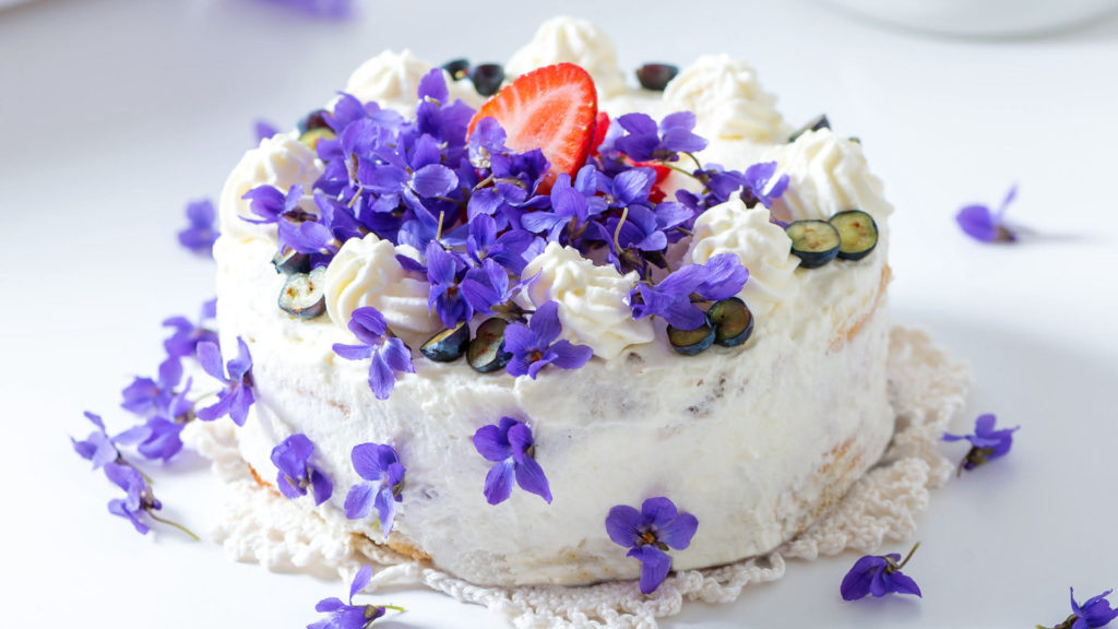 123GOLD Magazin - 13. Hochzeitstag – Die Veilchenhoc | Ihr Trauring ...